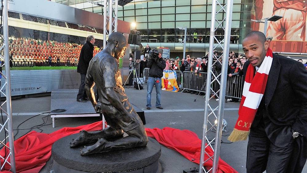 อนุสรณ์แห่งความทรงจำ ที่ยังถูกจารึกไว้ที่ เอมิเรตส์ สเตเดี้ยม